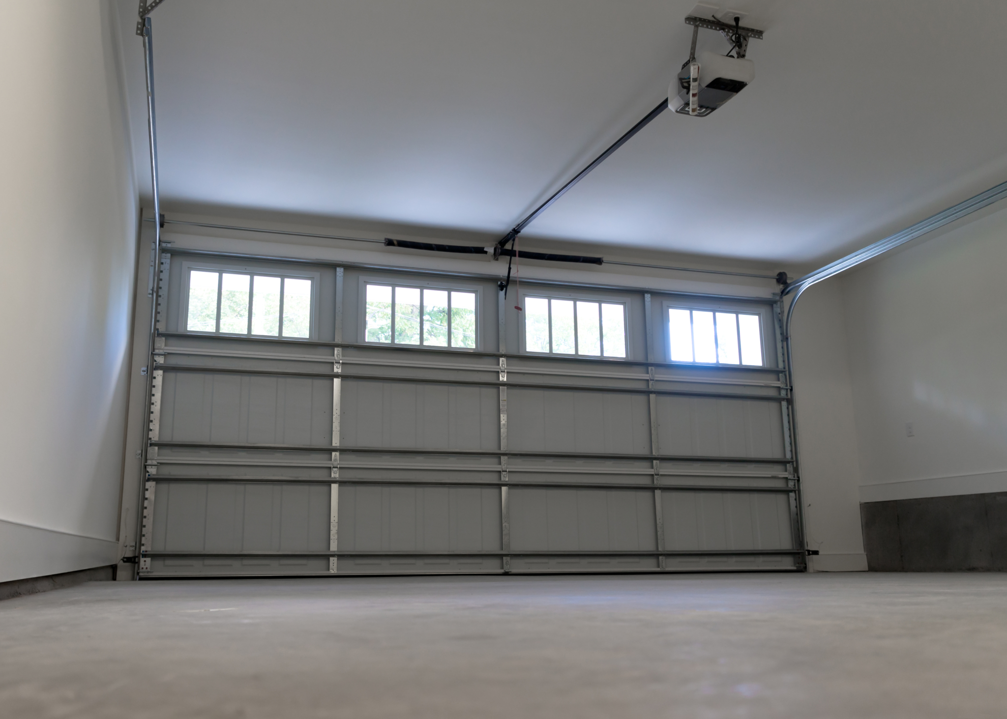 The Top Benefits of Installing Insulated Garage Doors